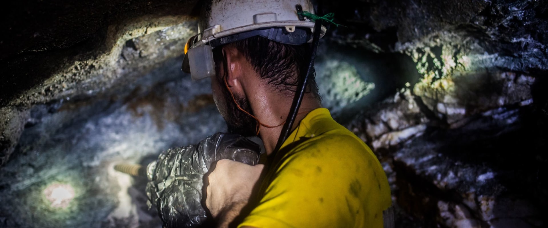 How much waste does gold produce?